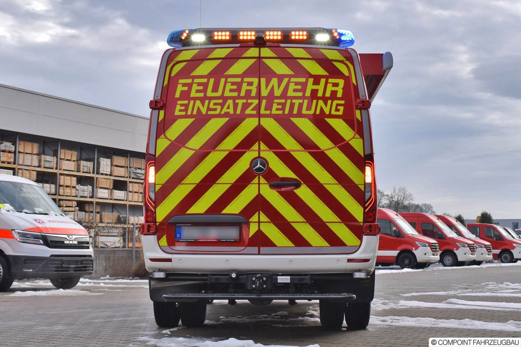 COMPOINT Fahrzeugbau - ELW Feuerwehr Trockau